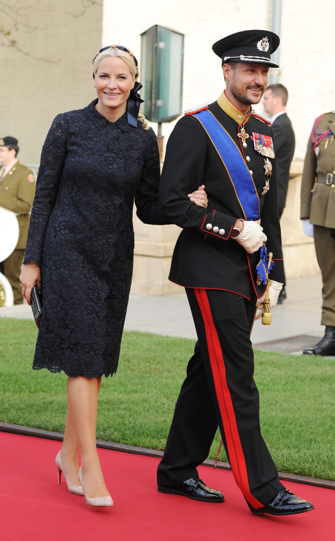 Zien! Royal flashback naar bruiloft Guillaume en Stéphanie - Vorsten